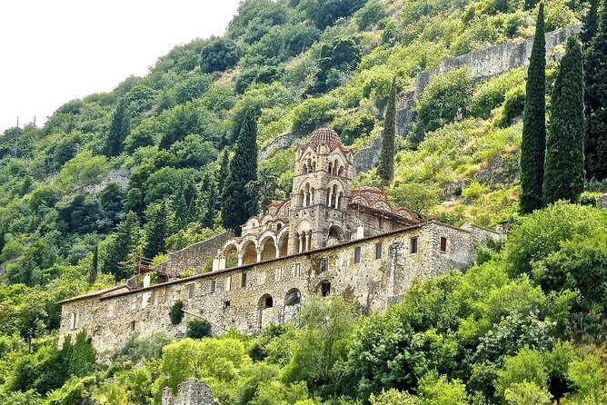 6 Day Private Tour Peloponnese & Meteora to Mythical Paths - Who Should Consider This Tour?