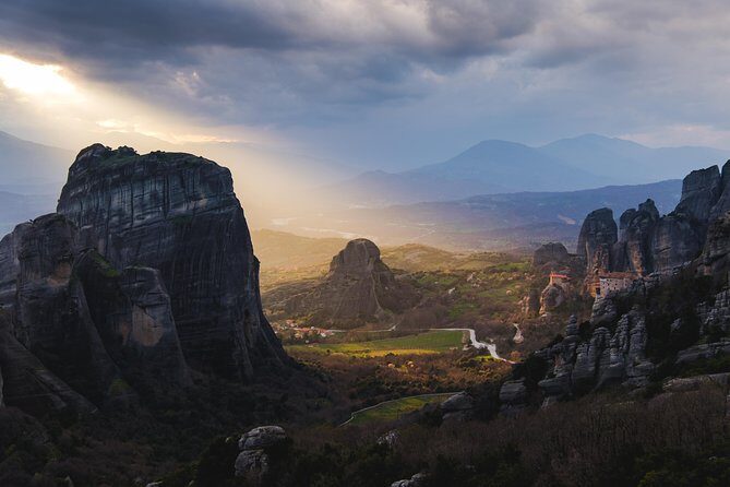 6 Day Religious & Classical Tour of Thermopylae, Meteora, Delphi, Olympia, Mycenae, Nafplio, Epidaurus, ancient Corinth From Athens - FAQs