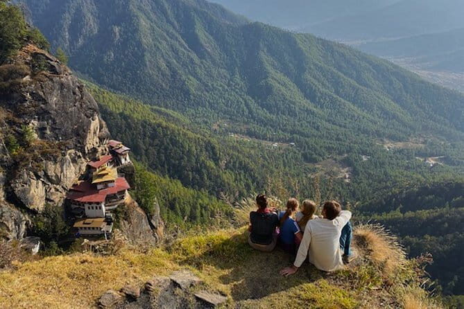 6 days Glimpse Of Bhutan - The Third Day: Tranquility in Gangtey and Phobjika Valley