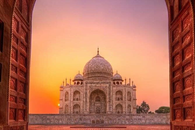 6-Days Golden triangle with Holy city Varanasi tour - An In-Depth Look at the Tour