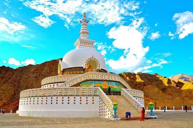 6 Days Magical Ladakh Tour - Arriving in Leh and First Impressions