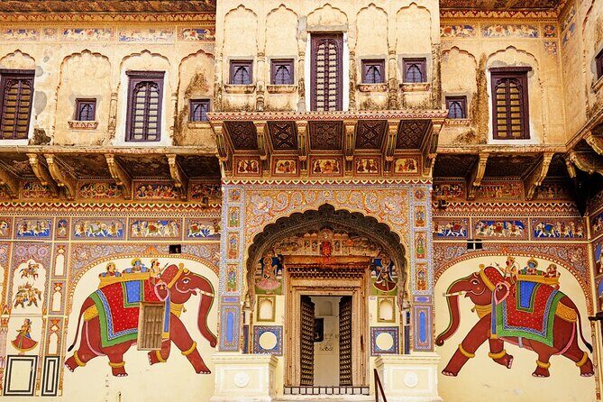 6 Days Private Golden Triangle Tour with Mandawa - Day 4: Exploring Jaipur’s Royal Heritage