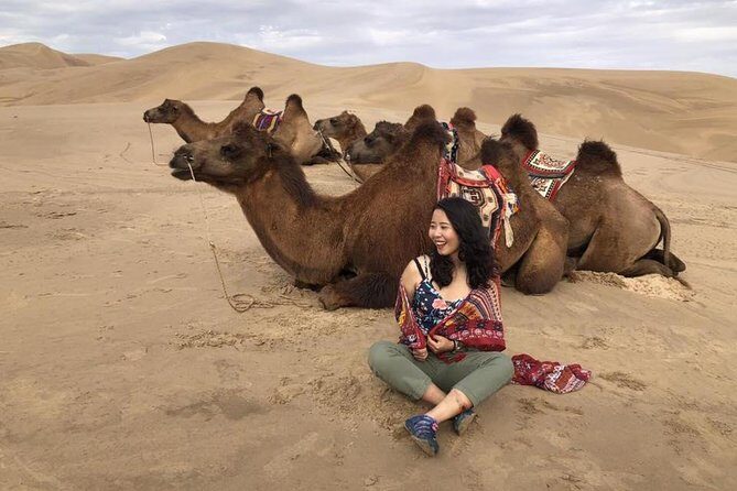6 Days Private Tour in Gobi Desert - Day 3: Khongor Sand Dunes and the Oasis