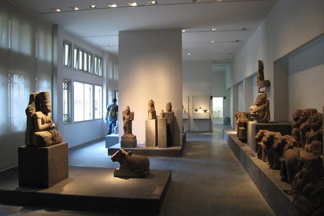 6-hour Discovering Famous Museums And Bridges in Da Nang - What Makes This Tour Valuable?