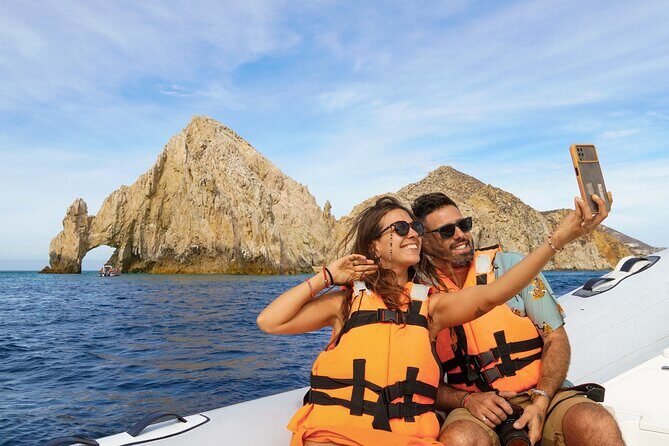 6-Hour Guided City and Cruise Tour of Los Cabos with Lunch - Key Points