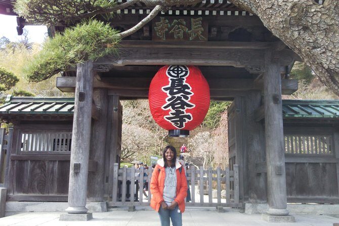 6-hour Kamakura tour by qualified guide using public transportation - Key Points