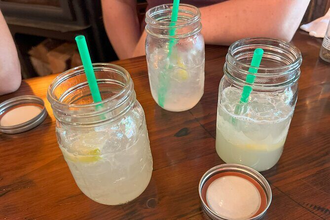 6-Hour Party Bus Experience - Final Stop: Xanadu Astoria