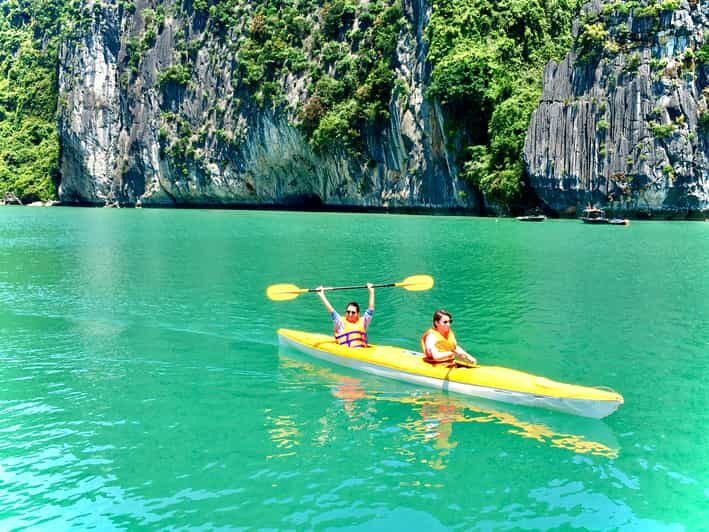 6 hours Ha Long Bay Group tour:Sung Sot-Ti Top-Kayaking - An In-Depth Look at the Tour Itinerary and What You Can Expect