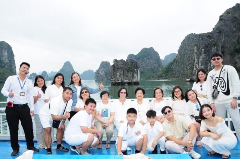 6 hours Ha Long Bay Group tour:Sung Sot-Ti Top-Kayaking - Practical Tips for Travelers