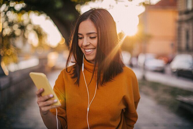 6 Iconic Audio Tours & City Guide App plus AI Question + Answer - Who Will Benefit Most?