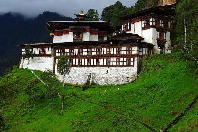 6 Nights Bhutan cultural and hiking tour - A Practical Look at the 6 Nights Bhutan Cultural and Hiking Tour