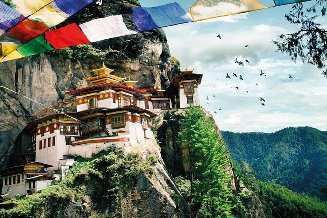6 Nights Bhutan cultural and hiking tour - Detailed Itinerary Breakdown