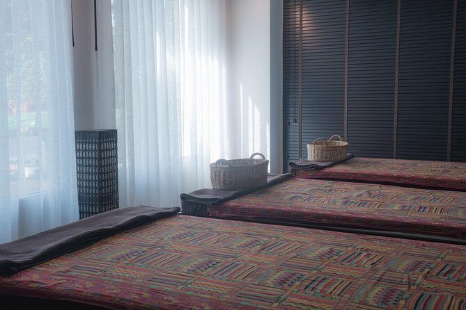 60 Mins -The Home Feet massage with Hotstone -Free Transportation - The Sum Up