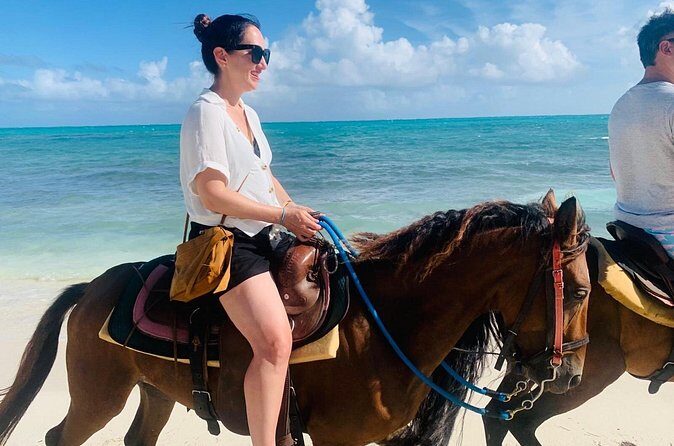 60-Minute Private Horseback Riding Experience in Turks and Caicos - The Sum Up