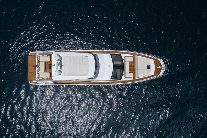62ft Yacht Tour in Miami Beach with Captain Beneteau MC6 Fly - The Itinerary — Highlights and What to Expect