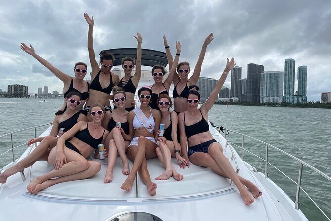 65ft Yacht Charter in Miami - Real Guest Feedback: What People Loved