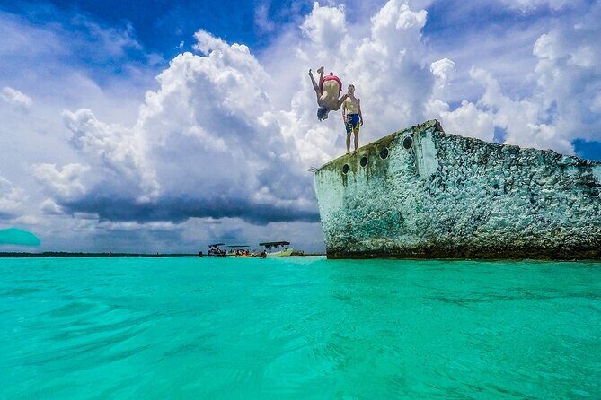 7 Colors Bacalar Lagoon Tour from Playa del Carmen & Tulum - A Closer Look at the Bacalar Lagoon Tour