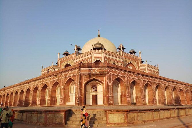 7 Day Golden Triangle with Ranthambore Tigers Taj Sunrise/Sunset - FAQ