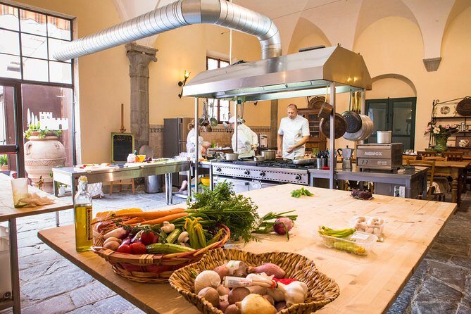 7 Day intense weekly cooking course from Florence - Who Should Consider This Experience?