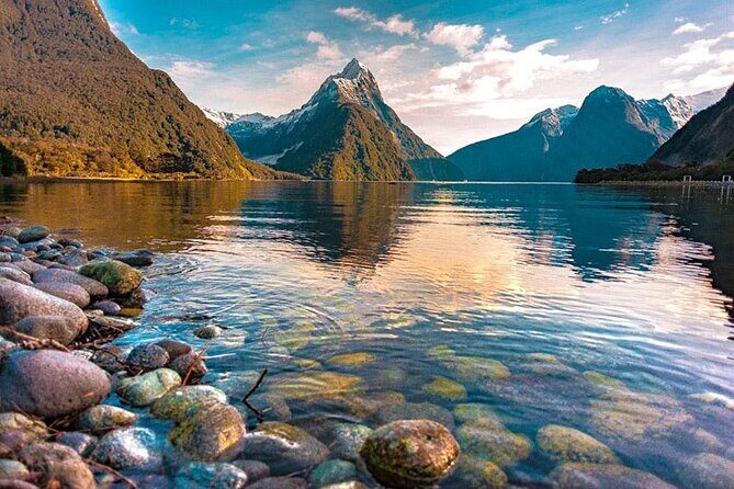 7-Day South Island Coastal Splendor Tour from Christchurch - Day 4: Queenstown & Free Exploration