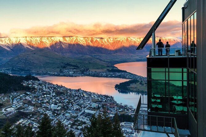 7-Day South Island Coastal Splendor Tour from Christchurch - Final Day: Oamaru & Christchurch