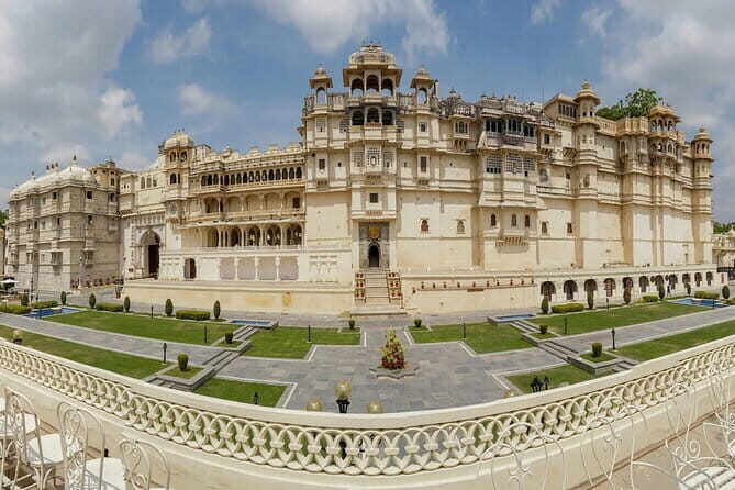 7 Days Golden Triangle Tour - Delhi, Agra, Jaipur with Udaipur - A Closer Look at the Tour’s Highlights