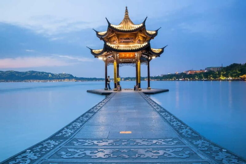 7 Days of Shanghai, Wuxi, Nanjing, Suzhou, Hangzhou - Exploring the Dynamic Beginnings in Shanghai