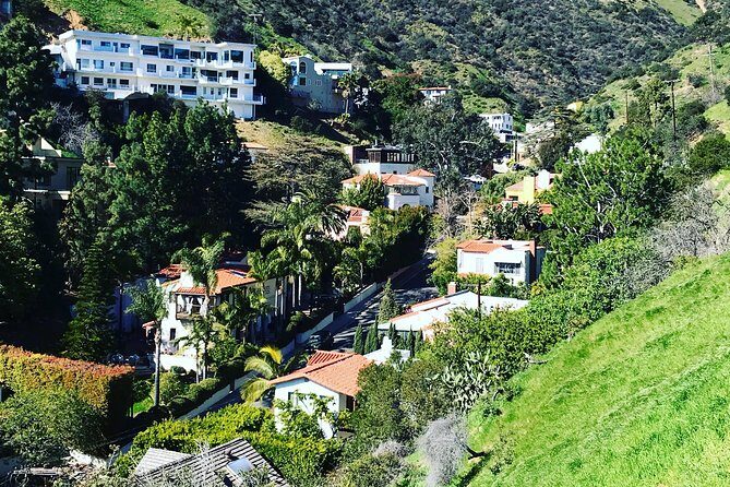 7 Hour Tour of Hollywood, Beverly Hills, and L.A. Beaches - The Experience and What It Means for You
