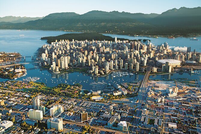 7 hours Private Sightseeing Tour-from YVR Airport or Cruise Port - The Experience: What a 7-Hour Private Vancouver Tour Looks Like