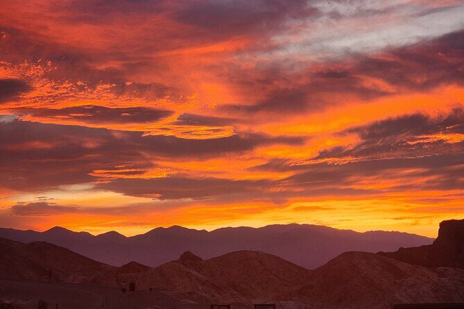 7 Magic Mountains & Death Valley Stargazing Premium Tour - Entering Death Valley: The Gateway and Scenic Views