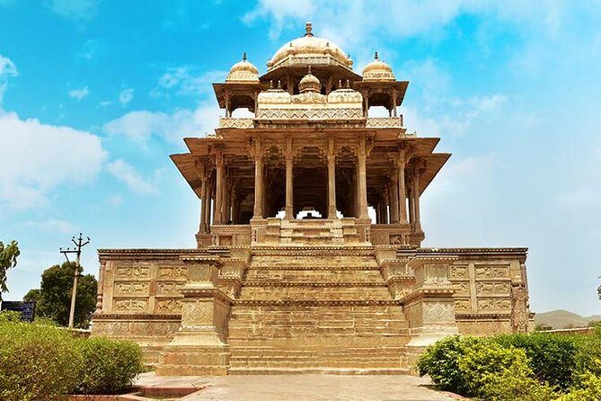 7 Nights 8 Days tour of Forts, Palaces and Stepped Wells - A Practical Journey Through Rajasthan’s Major Attractions