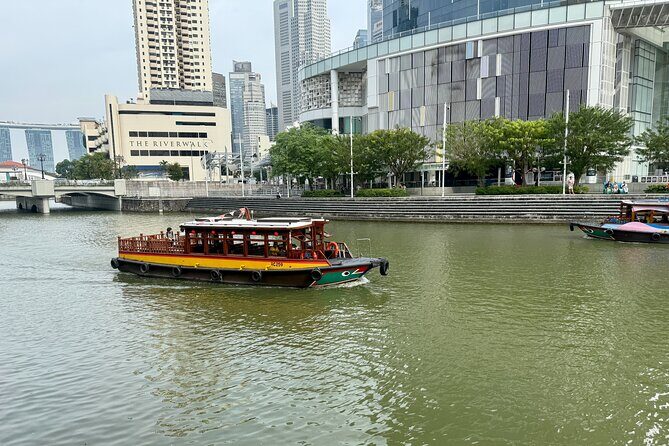 700 Years of Singapore A Join in River Cruise and Walking Tour - Key Points