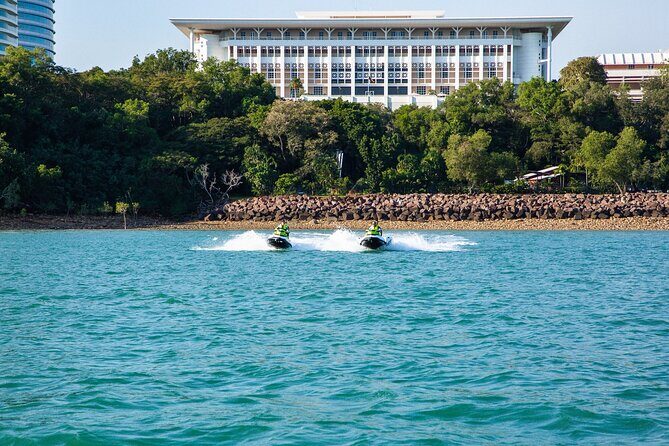75-minute Die Another Day Jet Skiing in Darwin - FAQ