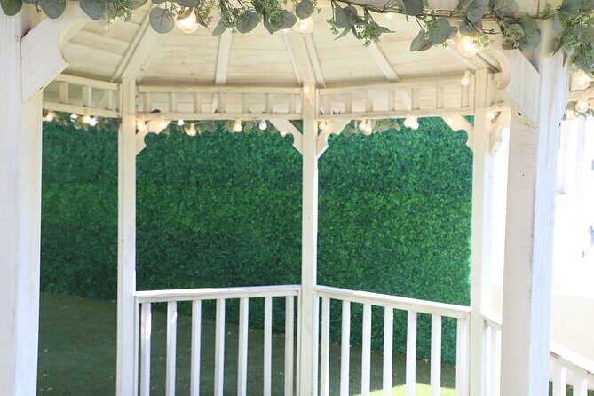 77 Sign & Go Wedding at Hawaiian Wedding Chapel - The Experience: What to Expect at the Hawaiian Wedding Chapel