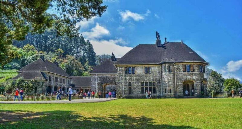 8-Day Enchanting Honeymoon Getaway" - Key Points