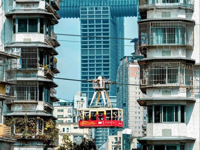 8-Day Guided TourChengdu, Chongqing & Jiuzhaigou - Cultural and Engineering Marvels in Chengdu: Dujiangyan & Ancient Towns