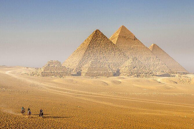 8-Day Private Sightseeing Excursion from Cairo with deluxe Nile Cruise by plane - Key Points