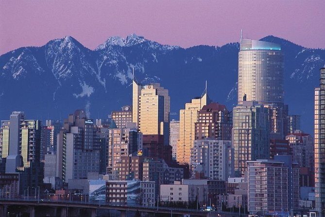 8 Day Private Tour Unpacked Western Canada in English or German - Key Points