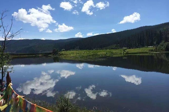 8-Day Private Yunnan Tour to Kunming, Dali, Lijiang and Shangri-La - Day 7: Tibetan Architecture & Natural Wonders