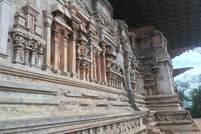 8 days 7 nights Srilanka Private Tour by Car for 2 - Day 5: Kandy to Nuwara Eliya and Tea Country