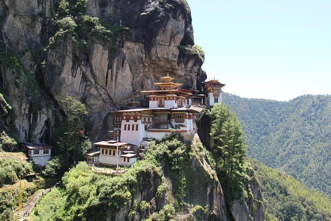 8 Days Bhutan Cultural Tour with 2-Day Bumdrak Trek - A Deep Dive Into the Tour Experience