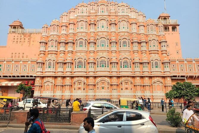 8 Days Golden Triangle Tour with Ranthambore Safari - Who Should Consider This Tour?