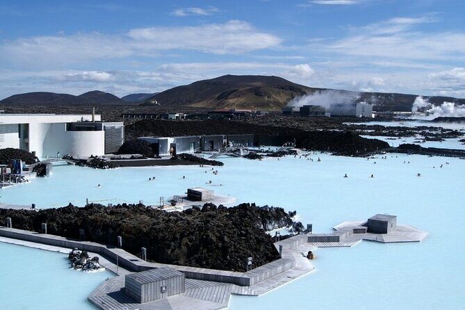 8-Days Northern Lights Exploration Small Group Tour from Reykjavík - Who Will Enjoy This Tour?