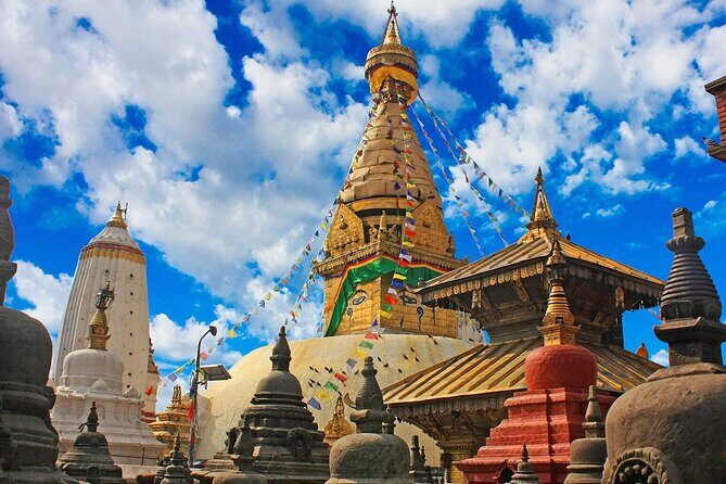 8 Days Tour in Nepal (Accommodation at 5 Star Hotel) - Captivating Views from Sarangkot and the Lakeside