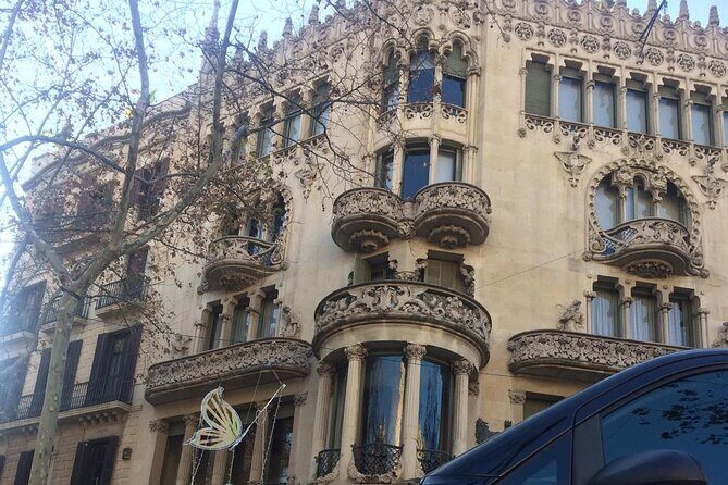 8-Hour Barcelona Private Tour - Deep Dive into the Itinerary