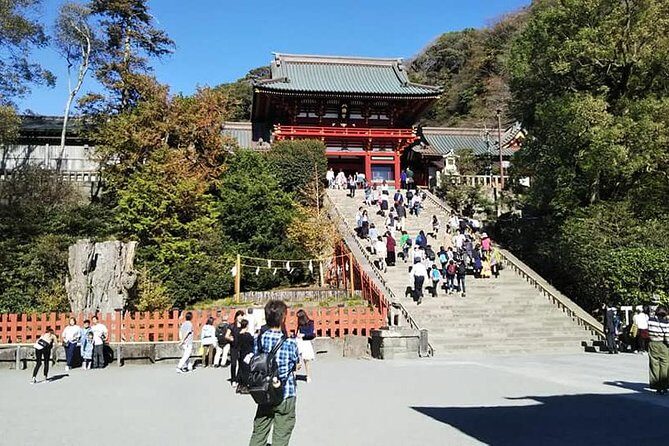 8-hour Kamakura tour by qualified guide using public transportation - References