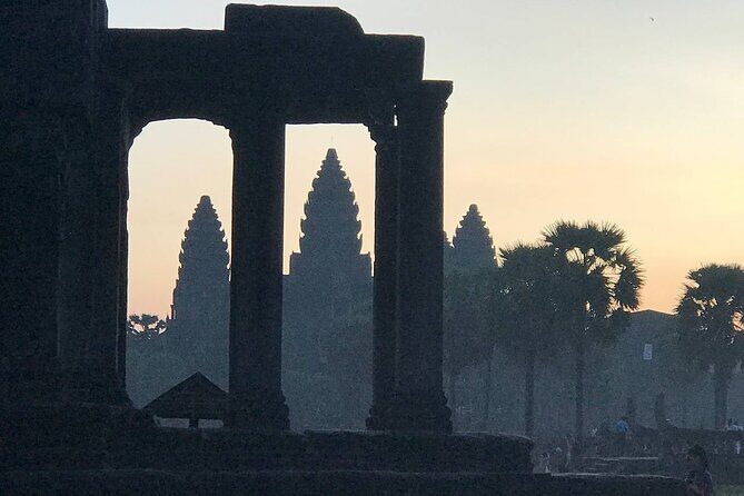 8-Hour Private Guided Tour in Siem Reap Cambodia - Exploring the Temples: A Deep Dive