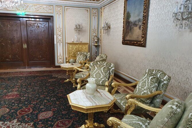 8-Hour Private Tour to Bucharest Communism - The Value of a Private Guide and Customizable Itinerary