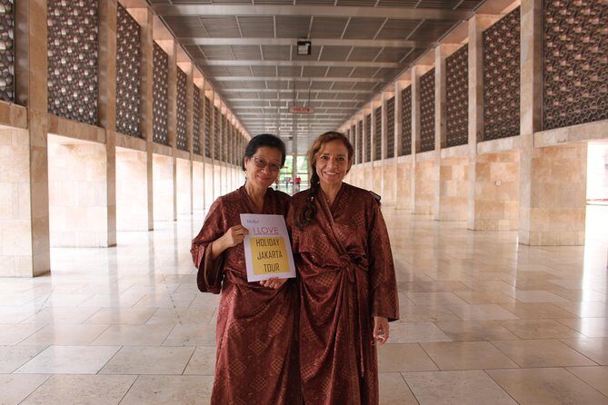 8 Hours Jakarta Private City Tour - (All Tourist Attractions) - FAQ