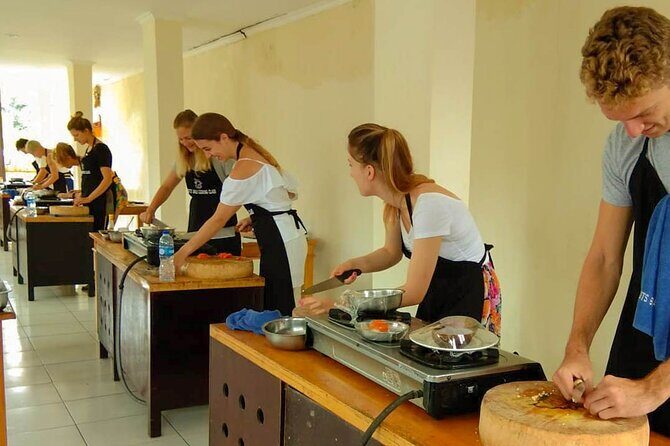8 Hours Private Balinese Cooking Class with Tirta Empul Temple - Why This Tour Offers Good Value